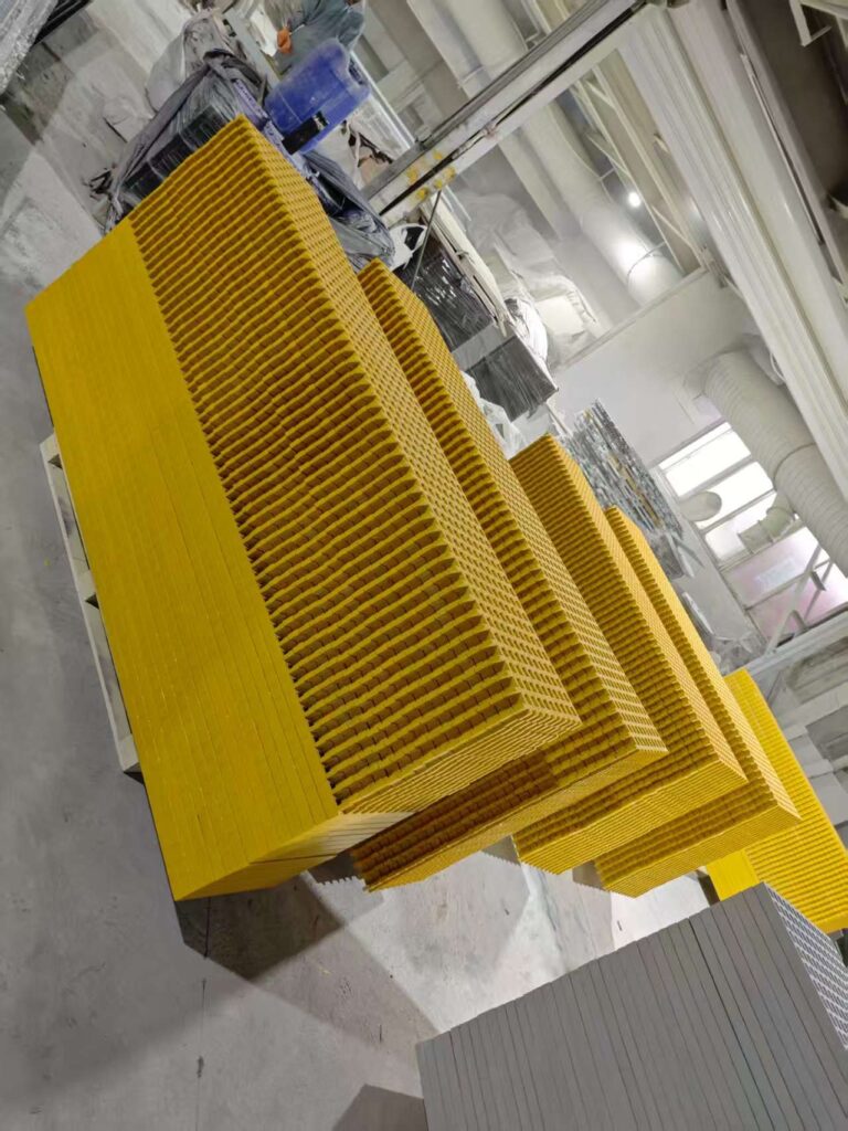 Heavy‑Duty Gratings for Limited Drainage Ditch Rim Height - China FRP ...